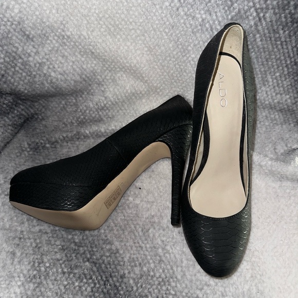 Aldo | Shoes | Black Aldo Snake Skin Heel | Poshmark